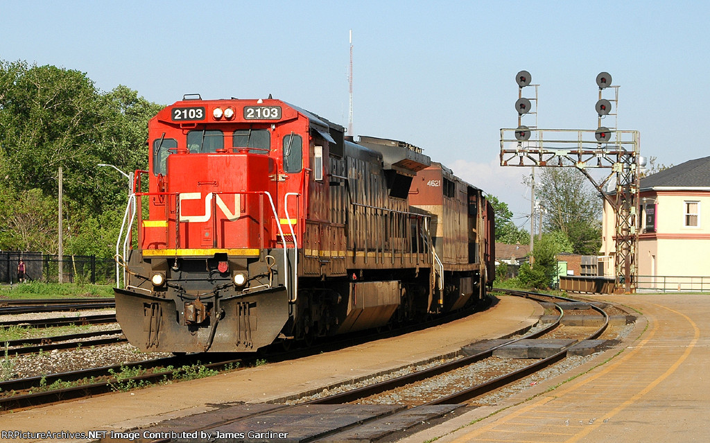 CN 711